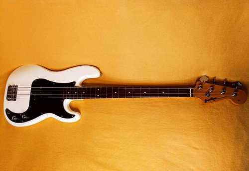 Grass Roots Precision Bass (White)