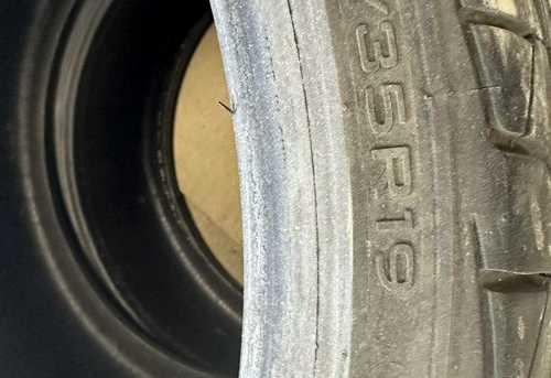 Triangle TR968 215/35 R19 85V