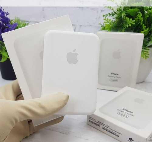 Повербанк Apple MagSafe iPhone Battery Pack