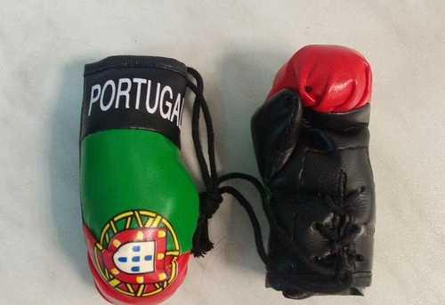 Для бокса брелок Португалия перчатки боксерские