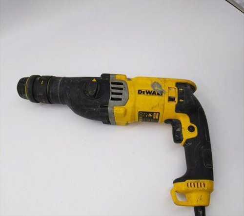 Перфоратор dewalt D25144
