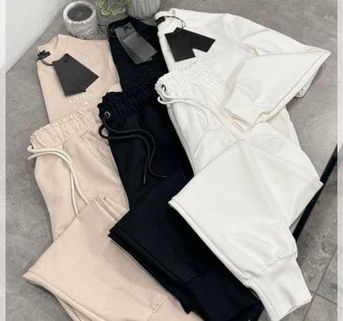 Стильный костюм Guess свитшот