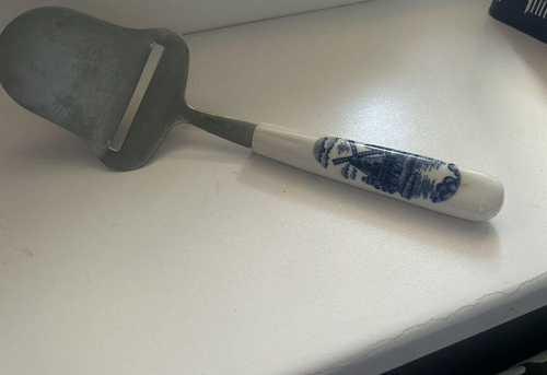 Лопатка-нож для нарезки сыра
