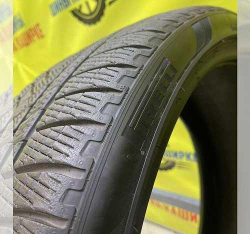 Pirelli Scorpion Winter 315/30 R23 108W