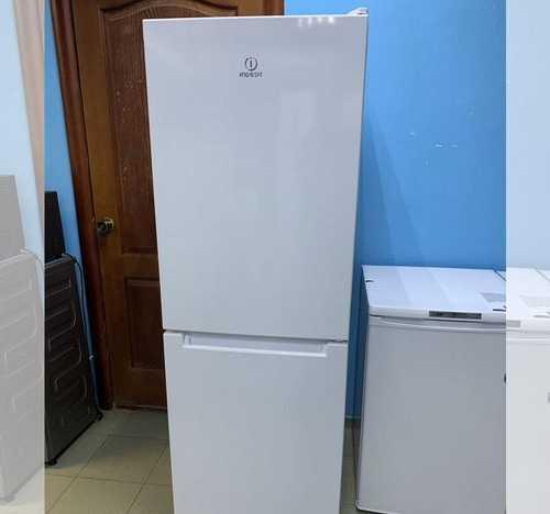 Холодильник Indesit DS316W /ур