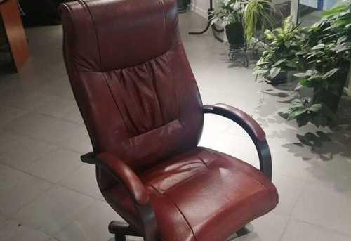 Кресло руководителя Амбассадор до 150 кг кожа