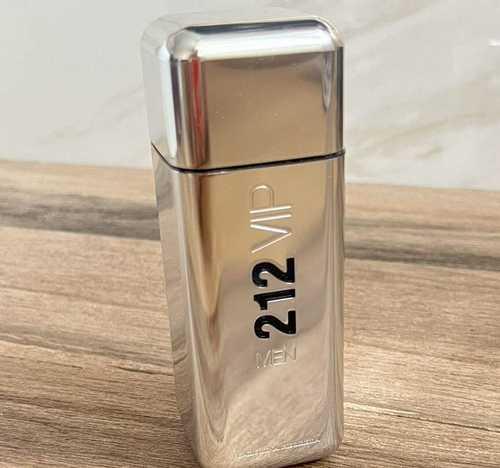 Carolina herrera 212 vip men оригинал