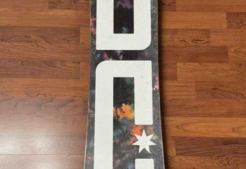 Snowboard Dc Biddy 144 cm