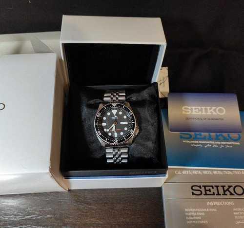 Часы Seiko SKX007