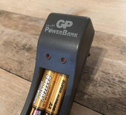 Зарядное устройство GP для батареек аа