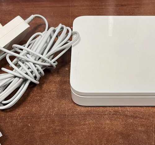 Роутер Apple AirPort Extreme 802.11n 4th Gen