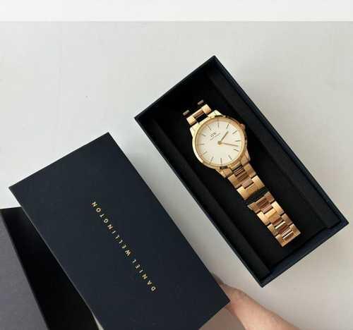 Часы daniel wellington rose gold