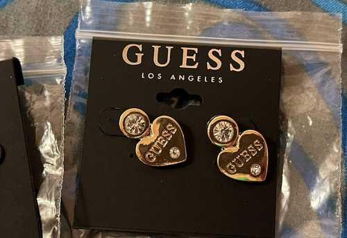 Гвоздики / пусеты в стиле Guess