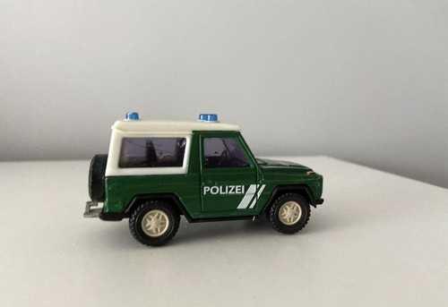 Машинка похожая на mersedes benz G polizei