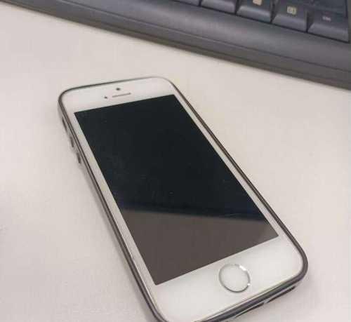 Телефон iPhone 5s 16 gb space grey