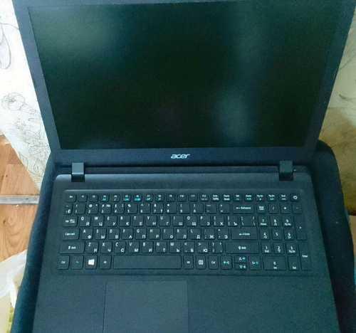 Ноутбук acer es1 532g