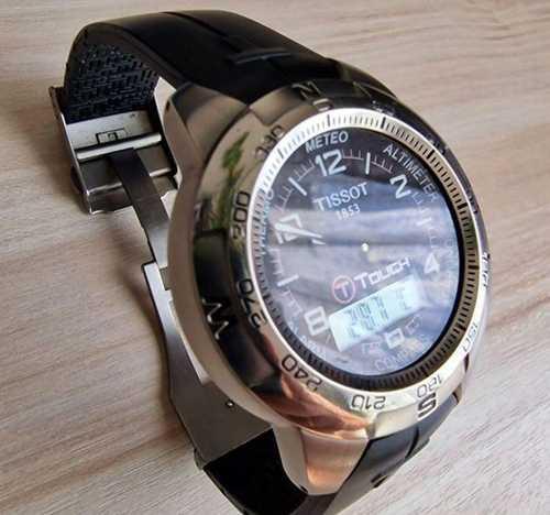 Мужские наручные часы tissot t-touch