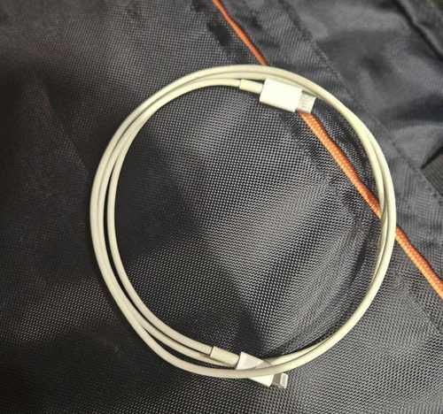 Зарядка на iPhone шнур