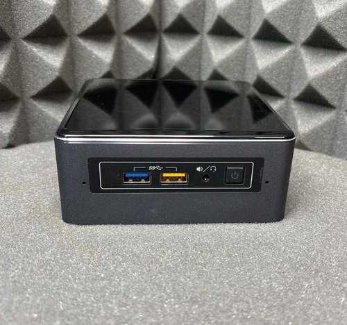 Intel nuc i7 (7 - поколение ) ssd 240 / 8 gb