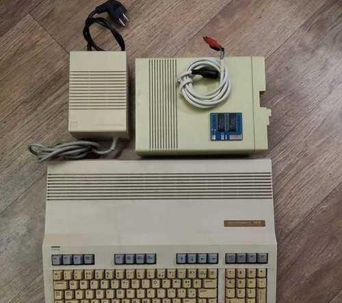 Компьютер Commodore C128