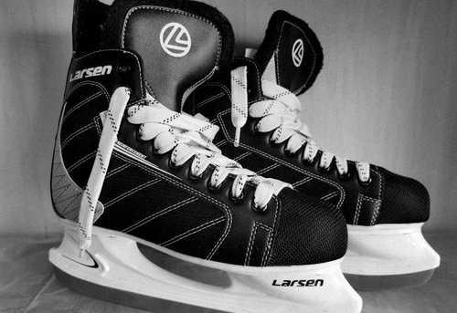 Larsen коньки 43р ледовые хоккейные, новые