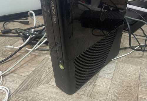 Xbox 360 e с играми