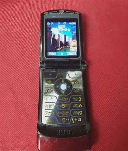 Телефон Motorola razr V3i