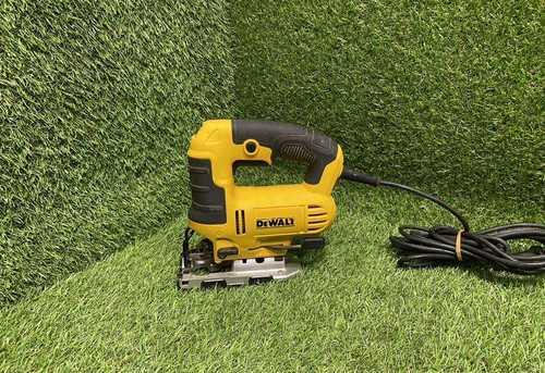Лобзик DeWalt DWE349-KS (Е)