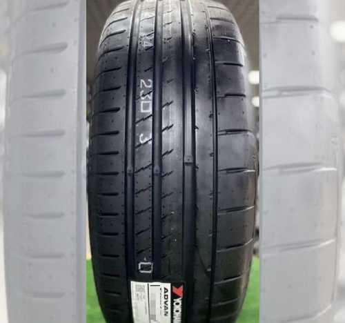 Yokohama Advan Sport V107C 285/40 R22 110Y