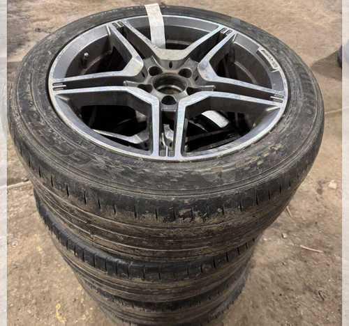 Колеса на мерседес 255/45zr18 Kumho