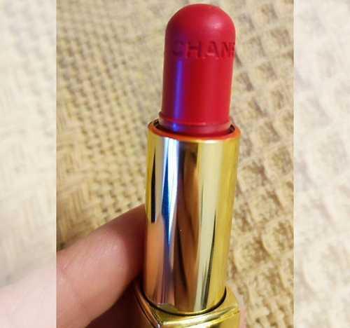 Помада chanel rouge allure 97