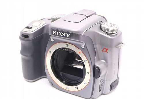 Sony Alpha dslr-A100 body (серый)