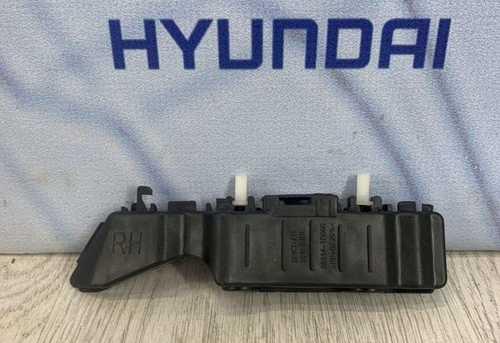 Кронштейн крепление бампера Hyundai solaris Прав