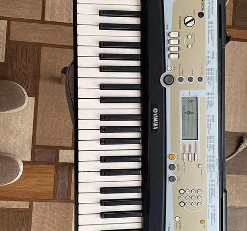 Синтезатор yamaha psr r200