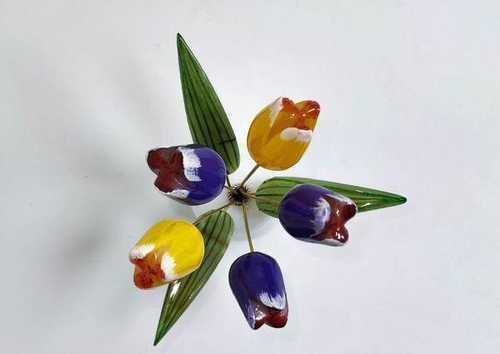 Тюльпаны в вазе из натурального камня (5 цветов)