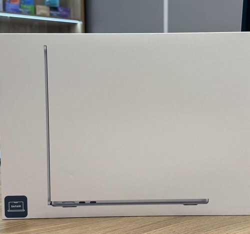 MacBook Air 13 (2025, M4), 256 ГБ, M4 (10-core), RAM 16 ГБ, GPU 8-core
