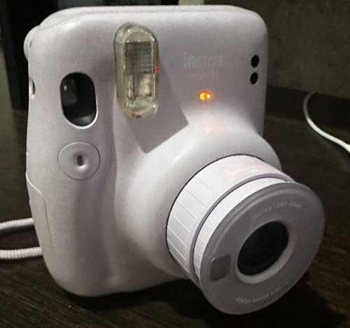 Фотоаппарат instax mini 11