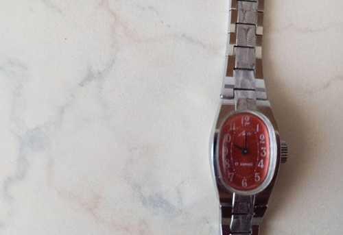 Часы наручные женские"Луч" СССР