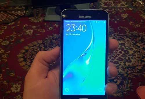 Смартфон Samsung Galaxy J3 (2016) SM-J320F/DS