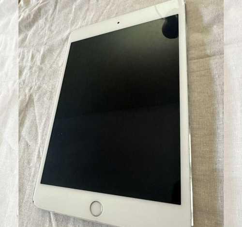 Две штуки iPad mini 4 128gb silver и gold