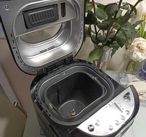 Продам хлебопечь Mоulinех оw251Е32