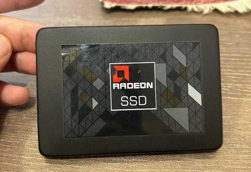 SSD AMD radeon 120 GB