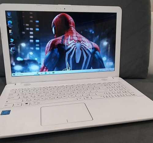 Белый Asus VivoBook MAX Intel QuadCore/ 4Gb/ SSD