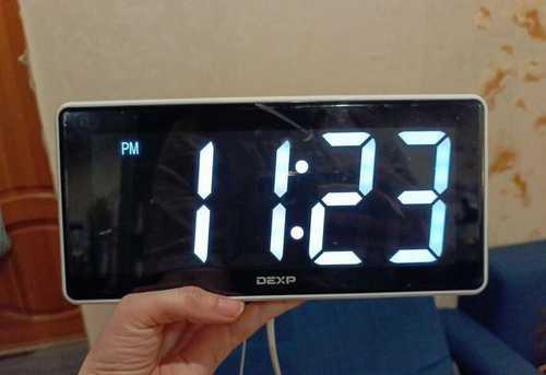 Радио будильник Dexp RC 250 электронные часы