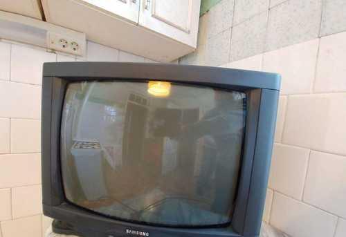 Телевизор Samsung б/у