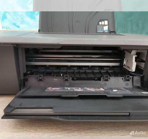 Струйный принтер HP Deskjet 1000