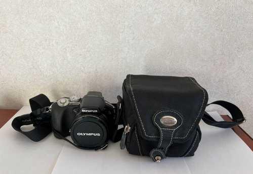Цифровой фотоаппарат Olympus SP-550UZ c чехлом