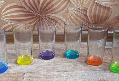 Наборы цветных стаканов и бокалов
