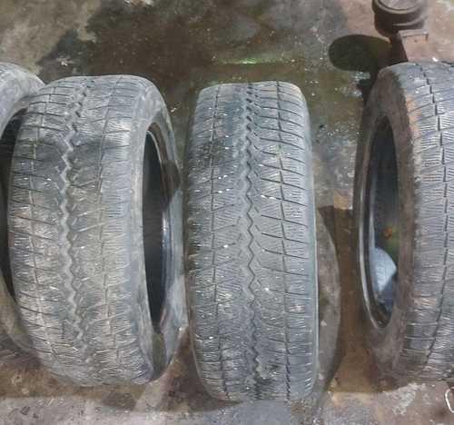 Vredestein ArcTrac SUV 215/55 R16 97T