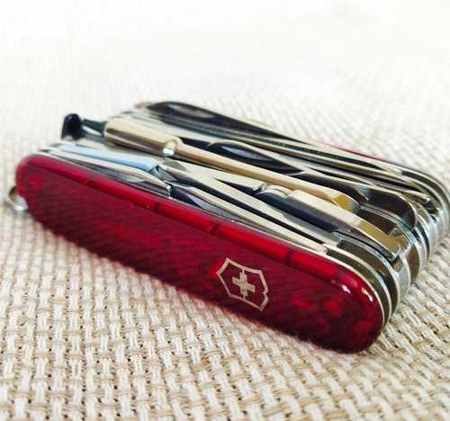 Victorinox SwissChamp 1.6795.XLT